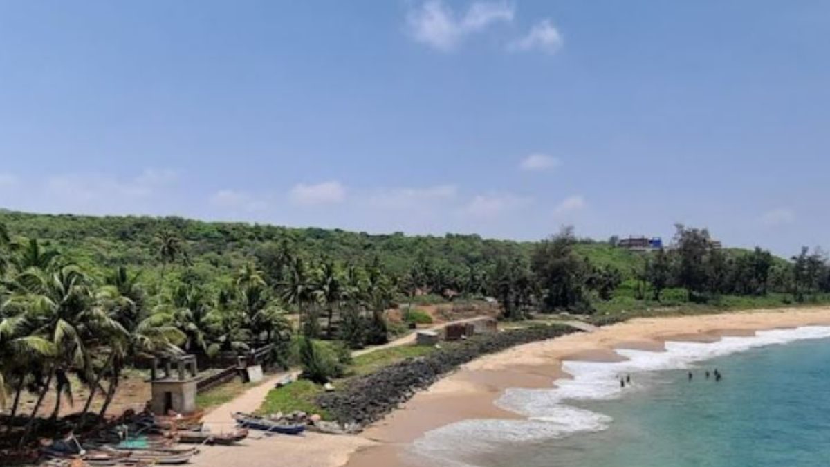 Travel Tips : कोकणातलं हे Hidden Beach माहितीये? शांत, सुंदर किनारे ...