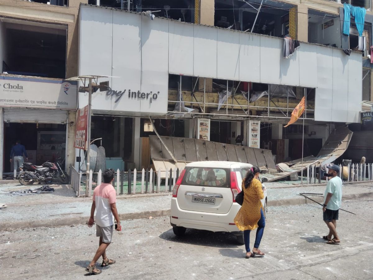 Dombivli : केमिकल कंपनीत दुसऱ्यांदा स्फोट! भिंतींना तडे, काचा फुटल्या, होर्डिंग दबले... जबाबदार ...