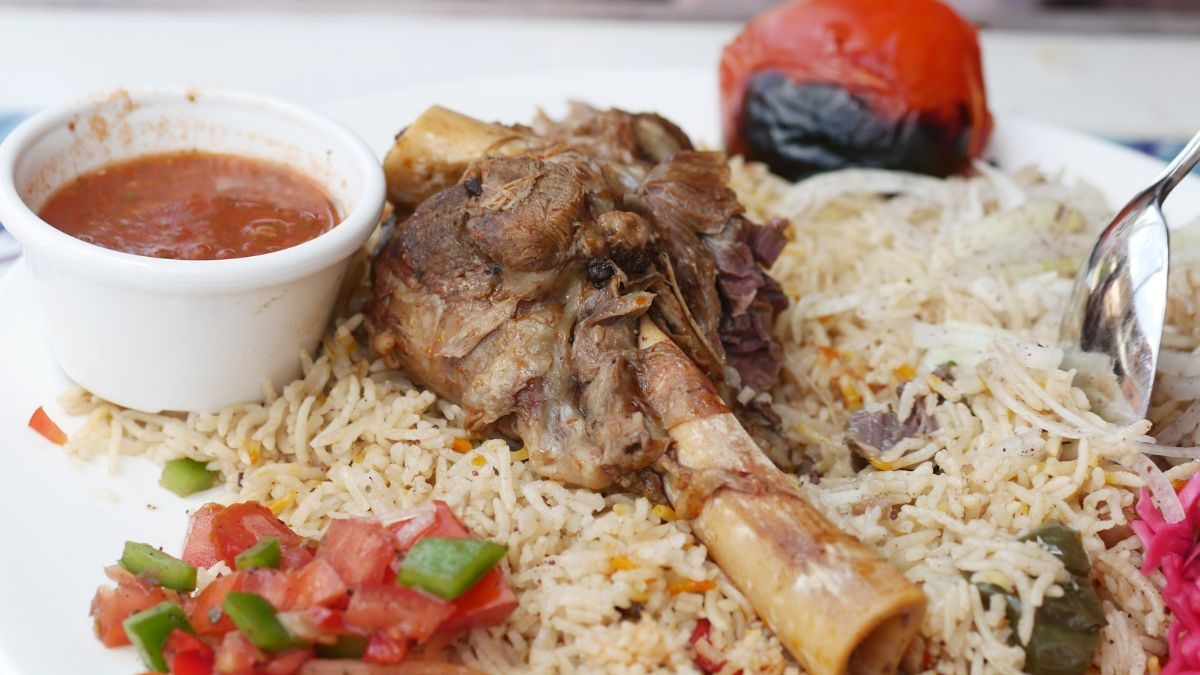 Gatari Mutton : श्रावण लागणार म्हणून गटारीला मारू नका ताव; एका वेळी ...