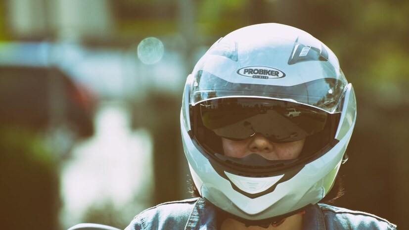 Helmet in marathi : काय आहे हेल्मेटचा मराठीत अर्थ? उत्तर ऐकाल तर डोकं ...