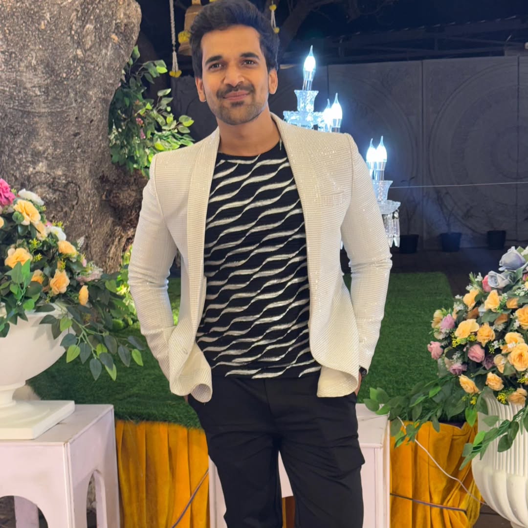 नुकतीच दिली प्रेमाची कबुली, आता स्टार प्रवाहच्या फेमस मालिकेत एंट्री घेतोय सिद्धार्थ खिरीड ...