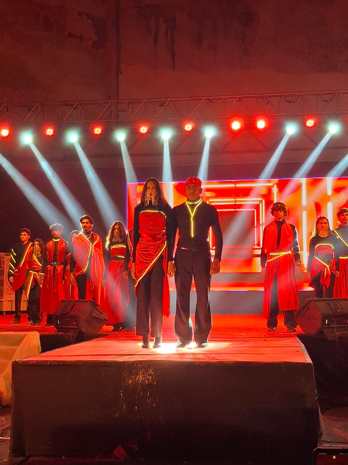 SNDT महाविद्यालयात धुमधडाक्यात पार पडला 25वा सांस्कृतिक महोत्सव, प्रसिद्ध अभिनेत्रीनं केलं ...