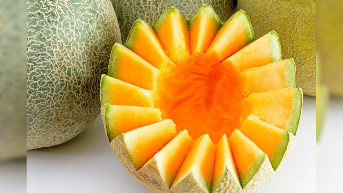Health Benefits : खरबूज म्हणजे आरोग्याला केवळ फायदाच नाही, 'या' लोकांना ...