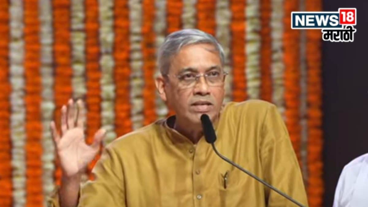 Who Is Ajit Bhure : राज आणि उद्धव ठाकरे यांच्या सभेचे सूत्रसंचालन ...