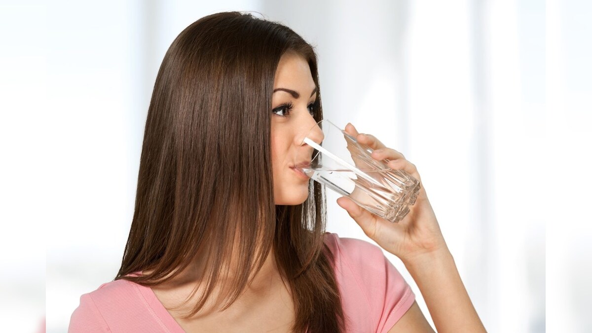 Home Made ORS : घरीच बनवा ORS, तज्ज्ञांकडून जाणून घ्या योग्य प्रमाण आणि ...