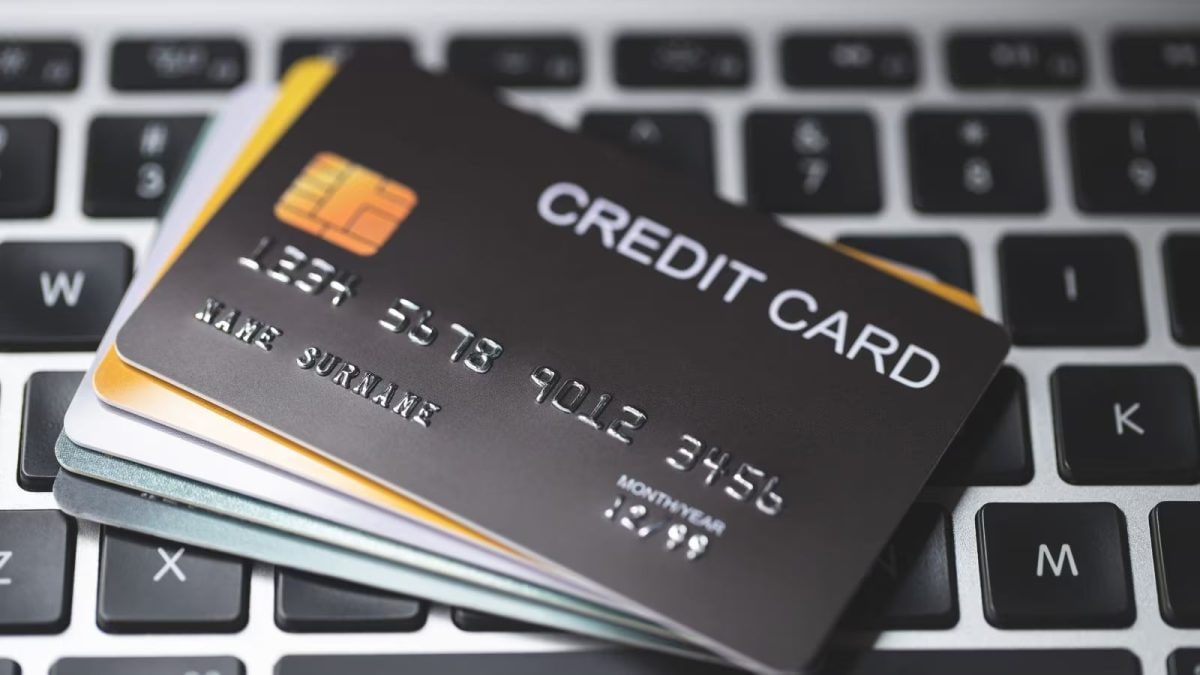 अचानक काही बरं-वाईट झाल्यास Credit card कर्ज माफ होऊ शकतं, 'प्रोटेक्शन ...