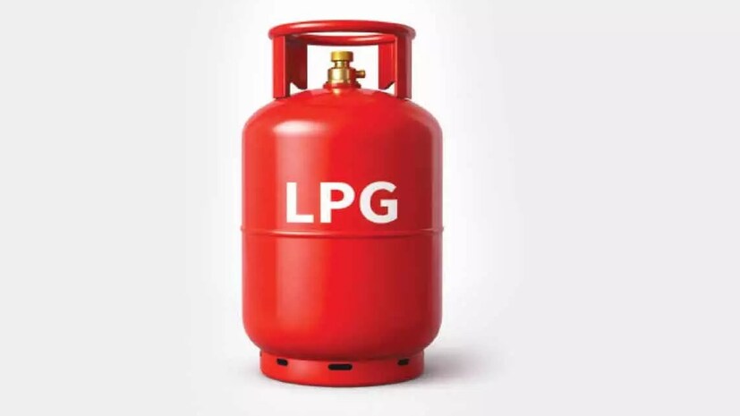 LPG गॅसवर सरकारने घेतला मोठा निर्णय! घरी सिलेंडर येत असेल तर व्हा ...