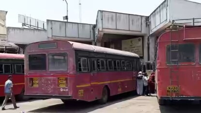 Nanded: आली लहर केला कहर! पठ्याने आगारातून एसटी बसच चोरली, पण गेटवरच ...