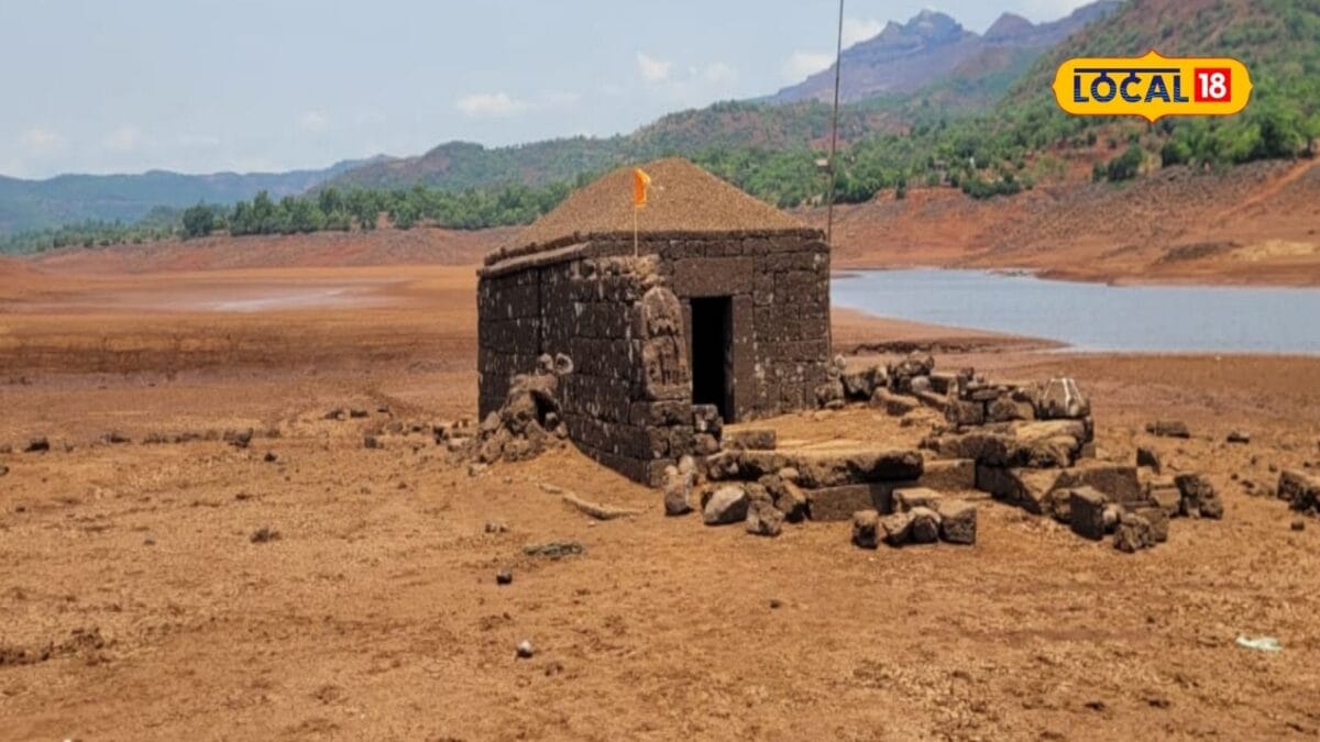 निसर्गाची किमया! पांडवकालीन नागोबा मंदिर आलं नदीबाहेर, पहिले PHOTOS ...