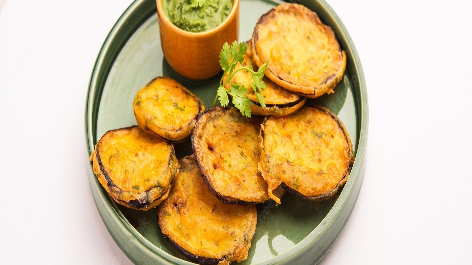 Brinjal Pakoda Recipe: ବାଇଗଣ ପକୋଡା ସ୍ୱାଦ ଅତି ଚମତ୍କାର; ଏହି ରେସିପିରେ ...