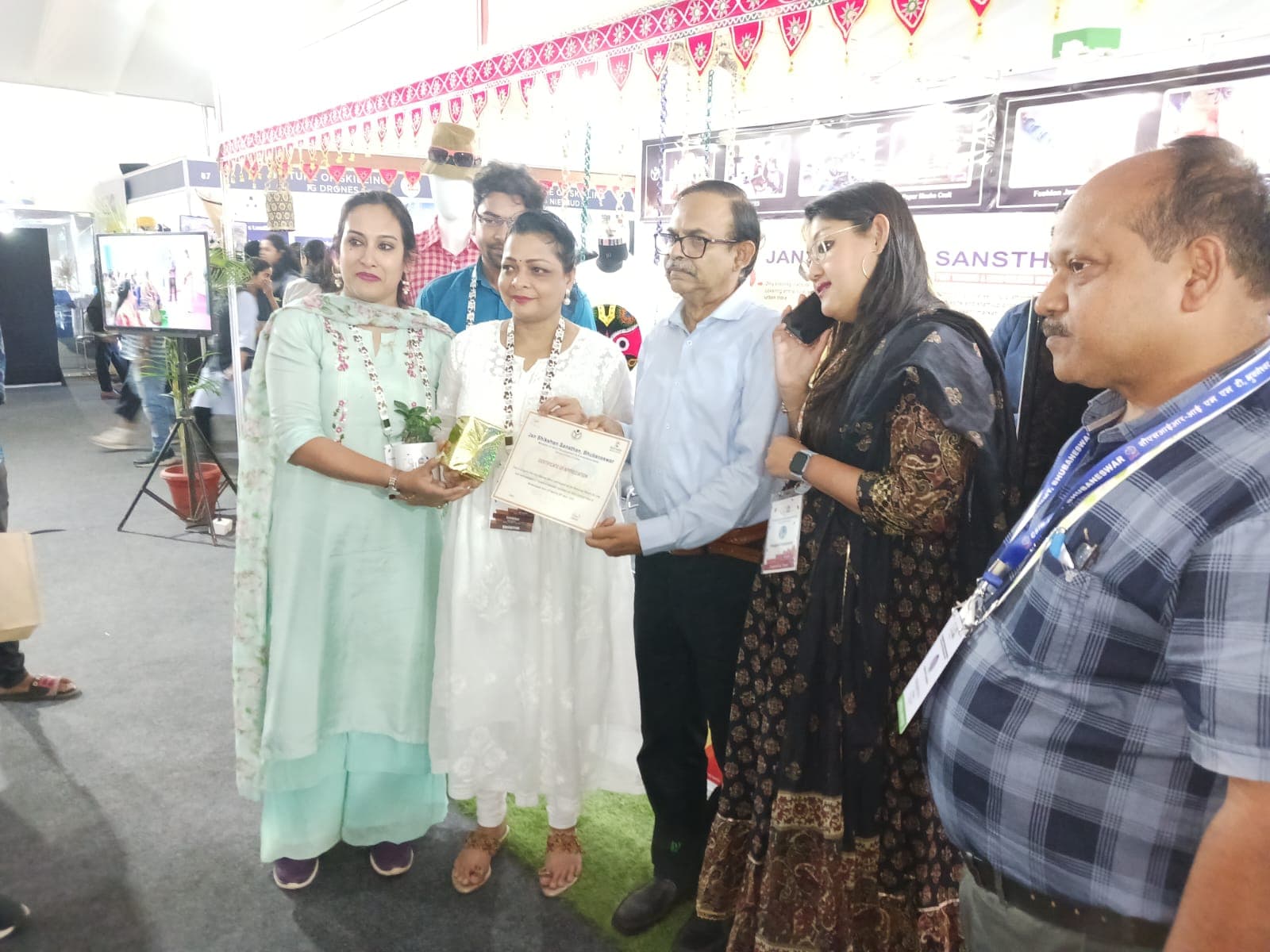 Success Story: ଫ୍ୟାସନ୍ ଦୁନିଆରେ ଓଡ଼ିଆ ଝିଅର ରାଜ୍, ସବୁଠି ମିଳୁଛି ପ୍ରଶଂସା ...