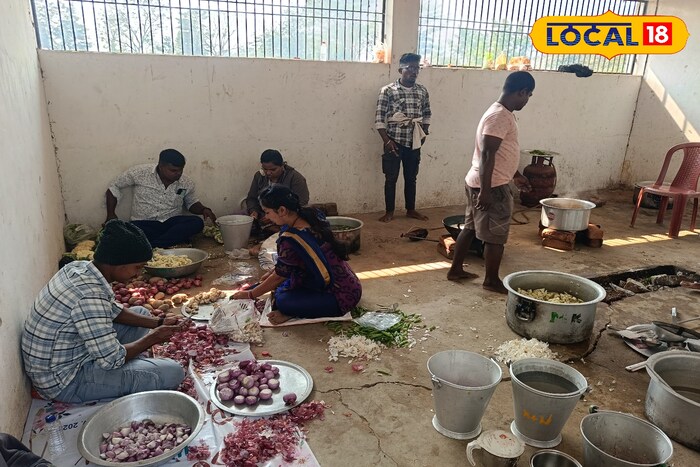 କରେଇଶୁଣି ମନ୍ଦିରରେ ବଣଭୋଜି ର ଆସର, ଦୂର ଦୂରାନ୍ତରୁ ଆସୁଛନ୍ତି ପର୍ଯ୍ୟଟକ The ...