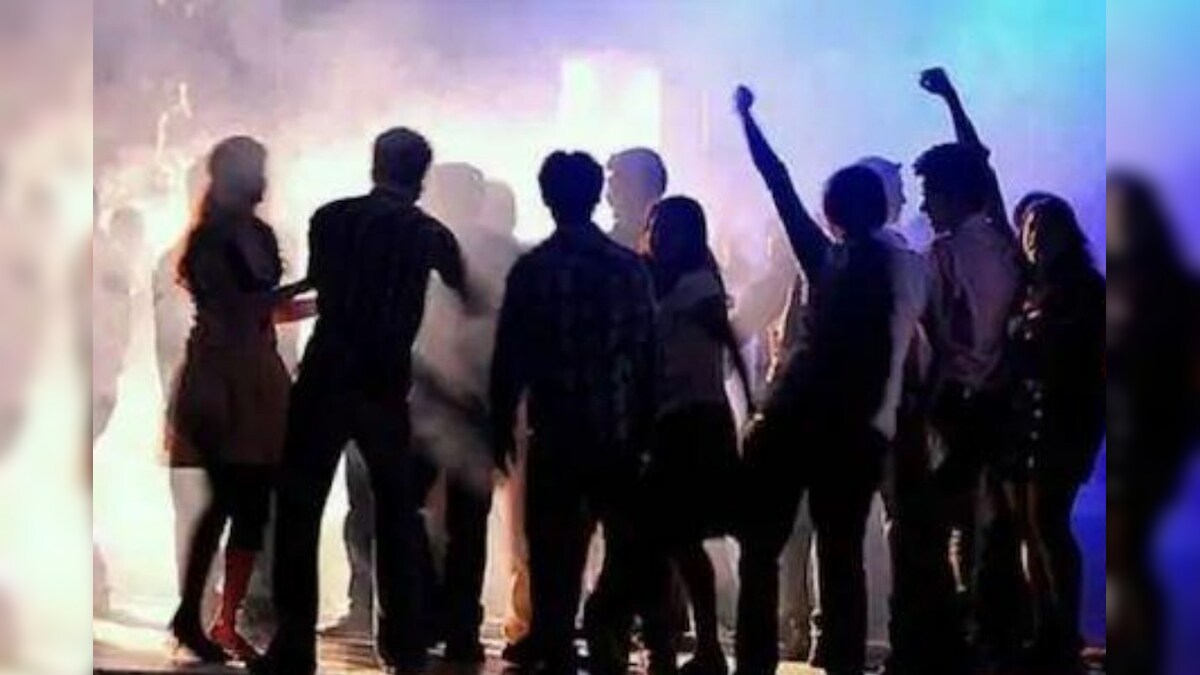 ਬਾਲੀਵੁੱਡ ਐਕਟਰ ਦੇ ਘਰ ਵਿੱਚ ਚੱਲ ਰਹੀ ਰੇਵ ਪਾਰਟੀ ਦਾ ਭੰਡਾ ਫੋੜ, 23 ਗਿਰਫਤਾਰ ...