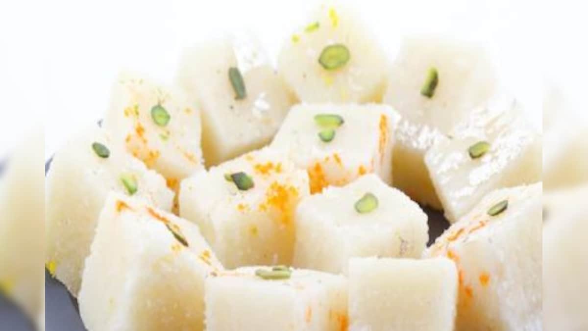 Coconut Bafri Recipe: ਖੋਪੇ ਅਤੇ ਖੋਏ ਤੋਂ ਤਿਆਰ ਕਰੋ ਸਪੈਸ਼ਲ ਕੋਕੋਨਟ ਬਰਫ਼ੀ ...