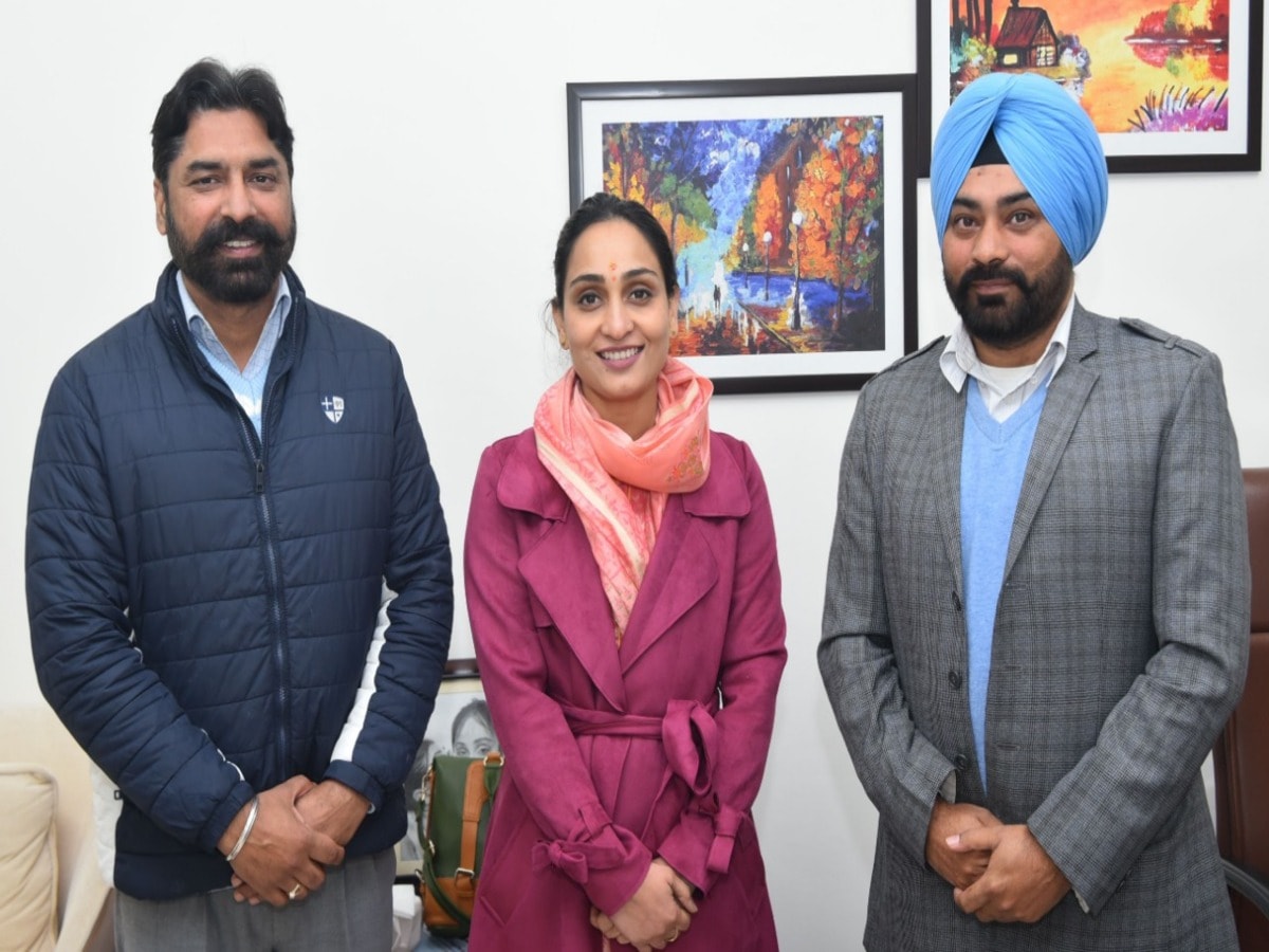 ਸੀਐੱਮ ਭਗਵੰਤ ਮਾਨ ਨੇ ਮਨਜੀਤ ਸਿੰਘ ਸਿੱਧੂ ਨੂੰ ਆਪਣਾ ਓਐਸਡੀ ਨਿਯੁਕਤ ਕੀਤਾ – News18 ਪੰਜਾਬੀ