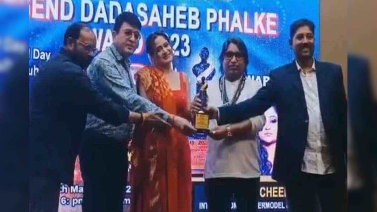 Kamal Cheema ਨੂੰ ਦਾਦਾ ਸਾਹਿਬ ਫਾਲਕੇ ਐਵਾਰਡ ਨਾਲ ਕੀਤਾ ਗਿਆ ਸਨਮਾਨਿਤ – News18 ਪੰਜਾਬੀ