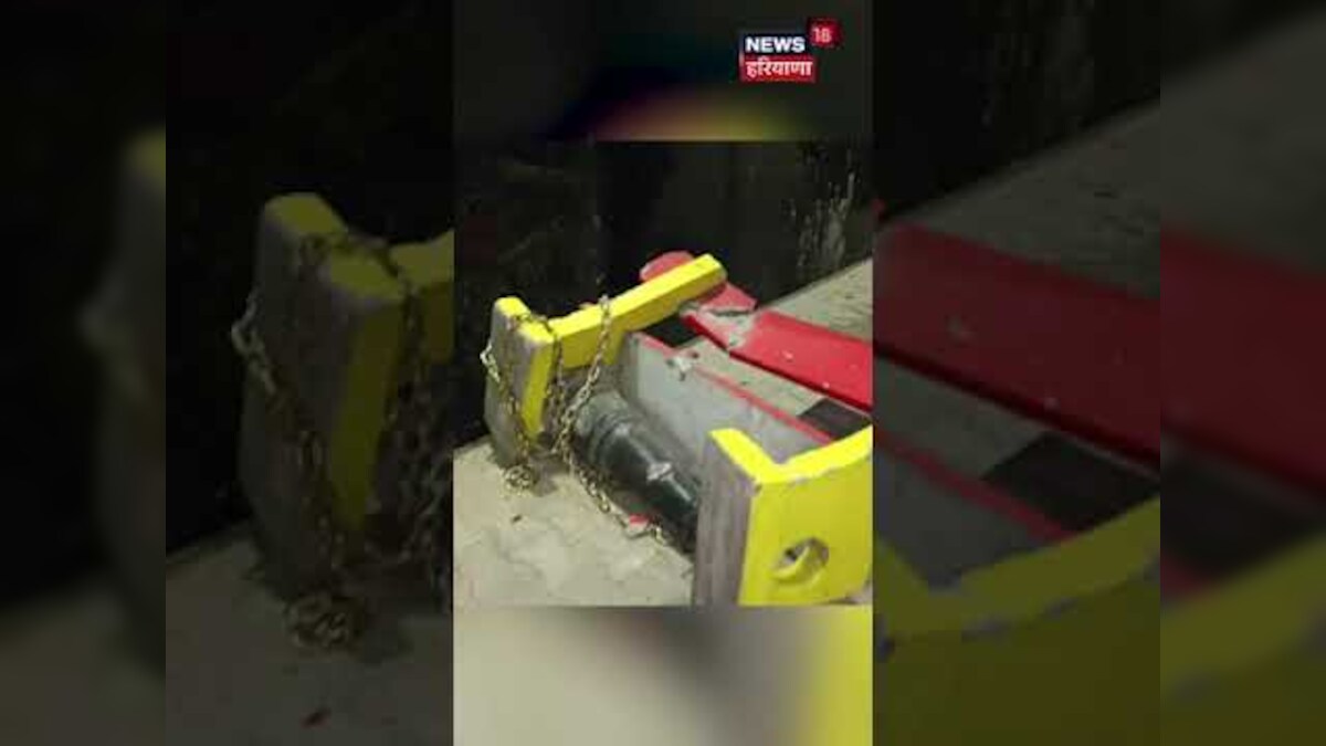 Bathinda Road Accident | ਭਿਆਨਕ ਹਾਦਸੇ 'ਚ 2 MBBS ਵਿਦਿਆਰਥੀਆਂ ਦੀ ਮੌਤ, ਕਾਰ ਦੇ ਉੱਡੇ ਪਰਖੱਚੇ | #shorts