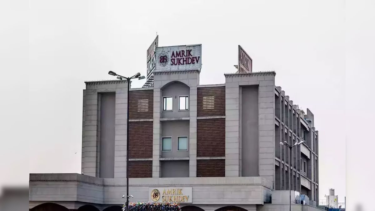 ਦੋ ਭਰਾਵਾਂ ਦੀ ਲੜਾਈ 'ਚ ਕਿਵੇਂ ਖੁੱਲ੍ਹਿਆ ਮੁਰਥਲ ਦਾ ਅਮਰੀਕ-ਸੁਖਦੇਵ ਢਾਬਾ? ਕੌਣ ਹੈ ...