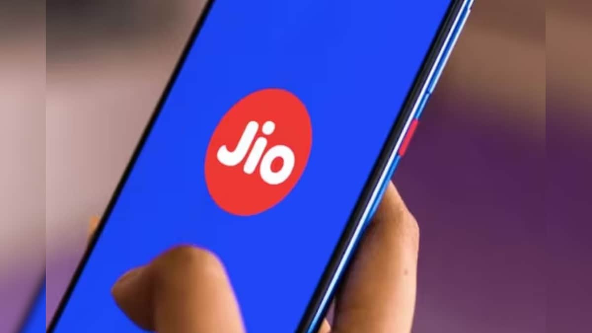 Jio ਨੇ BSNL ਨੂੰ ਦਿੱਤਾ ਵੱਡਾ ਝਟਕਾ, 98 ਰੁ: ਵਾਲੇ ਰੀਚਾਰਜ ਪਲਾਨ ਨਾਲ ਗਾਹਕ ਹੋਏ ਖੁਸ਼, Jio gives a big blow ...