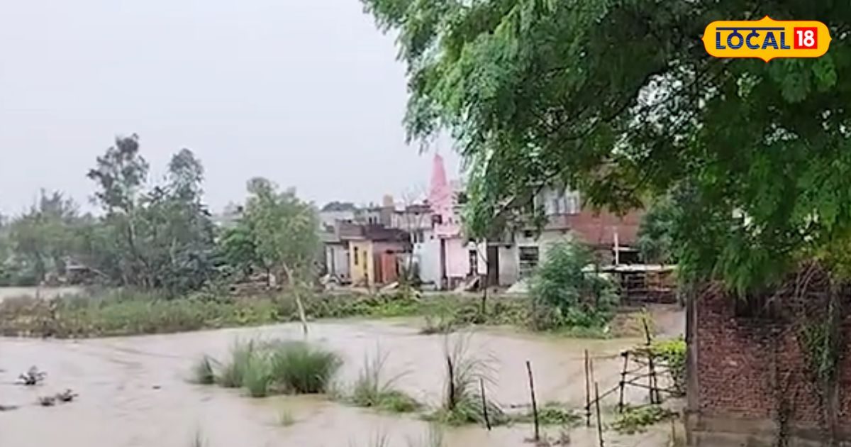 mukerian flood dhusi bandh collapse submerges haled janardan village ...