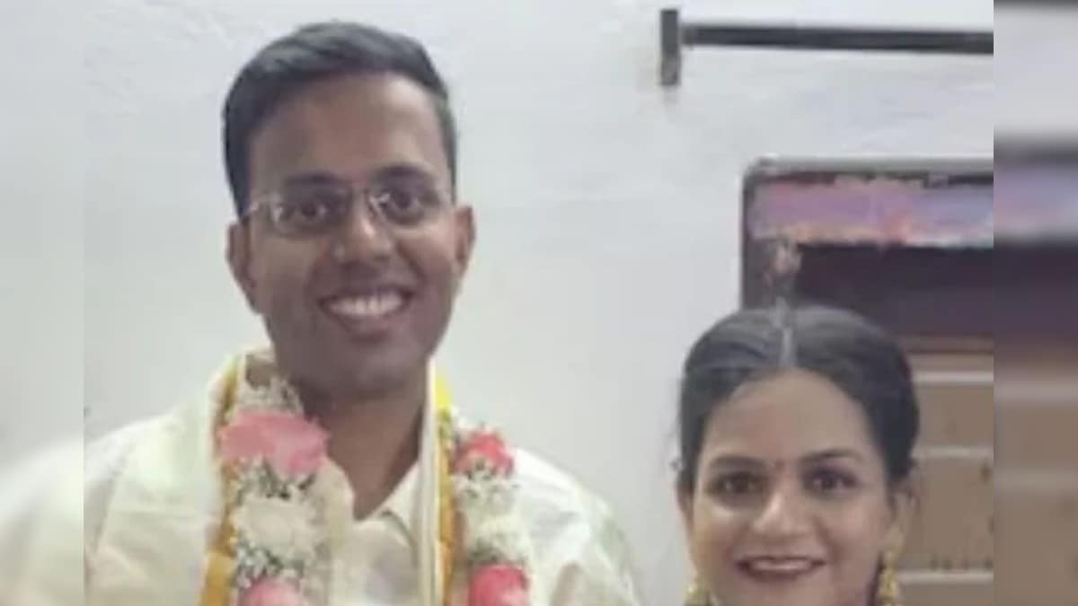 IAS IPS Marriage| IAS Officer| UPSC Success Story: महिला DCP ने ट्रेनी ...