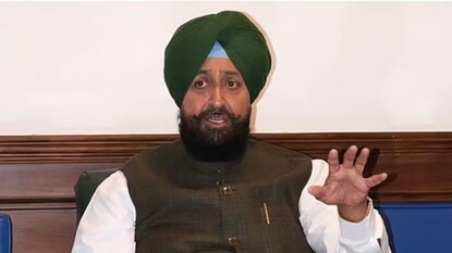 ਪ੍ਰਤਾਪ ਬਾਜਵਾ ਨੂੰ ਹਾਈਕੋਰਟ ਤੋਂ ਵੱਡਾ ਝਟਕਾ, ਨਾਲੇ ਜ਼ੁਰਮਾਨਾ ਵੀ ਲਗਾਇਆ | ਪੰਜਾਬ ...