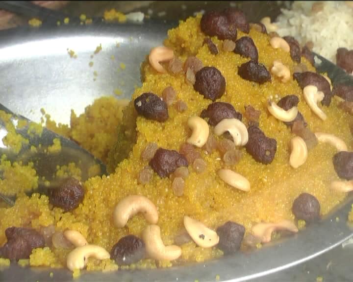 সাবধান ! বর্ধমান স্টেশনের প্ল্যাটফর্মে সীতাভোগ-মিহিদানা কিনলে ঠকার ...