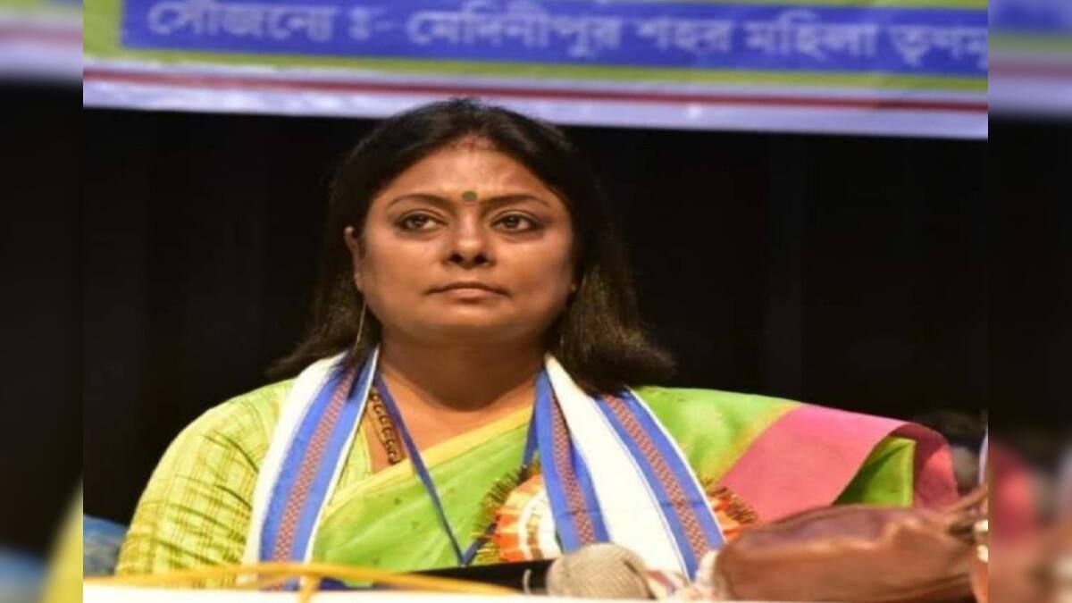 বিবাহবার্ষিকীতেই প্রথম বার মন্ত্রী, বিশেষ দিনে বড় উপহার পেলেন শিউলি ...