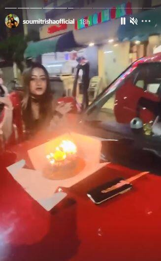 তোর্সা ওরফে তন্বীর জন্মদিনে, মাঝ রাস্তায় যা করলেন মিঠাই ওরফে সৌমিতৃষা ...