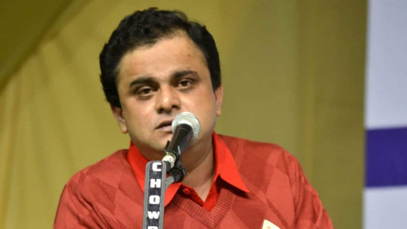 Bratya Basu: সাহিত্য অ্যাকাডেমি পুরস্কার পেলেন ব্রাত্য বসু – News18 Bangla