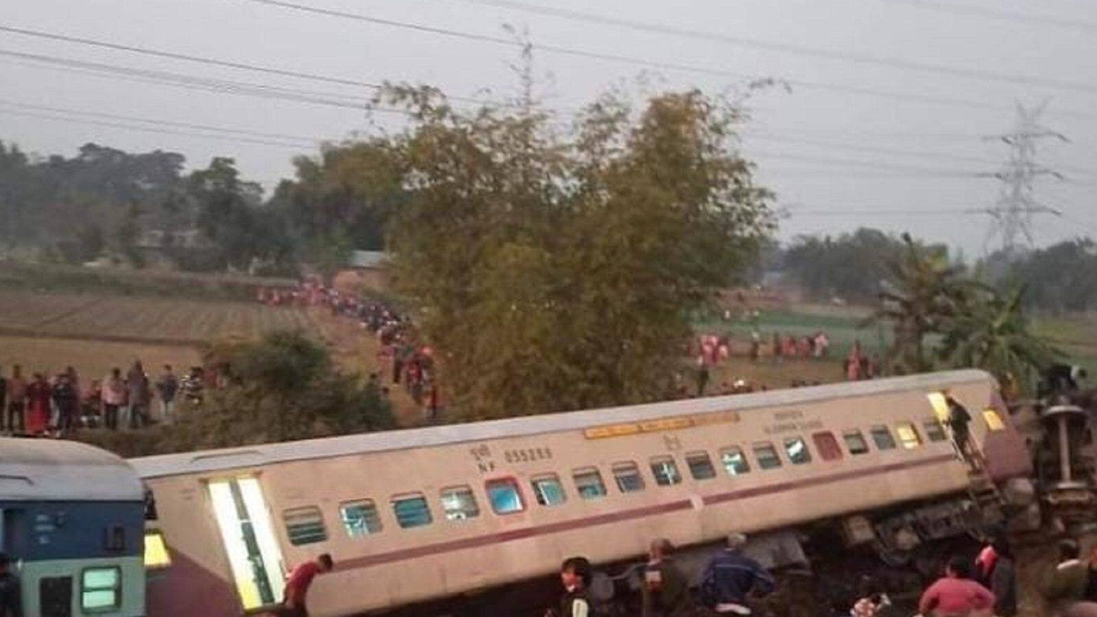 Bengal Train Accident: বিভীষিকার বেলাইন ! ICF কোচ দুর্ঘটনার অভিঘাত ...