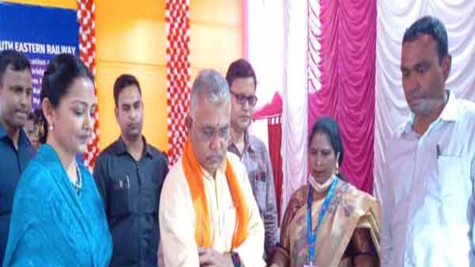 Dilip Ghosh June Malia: BJP MP and TMC MLA shared stage in inaugurating ...