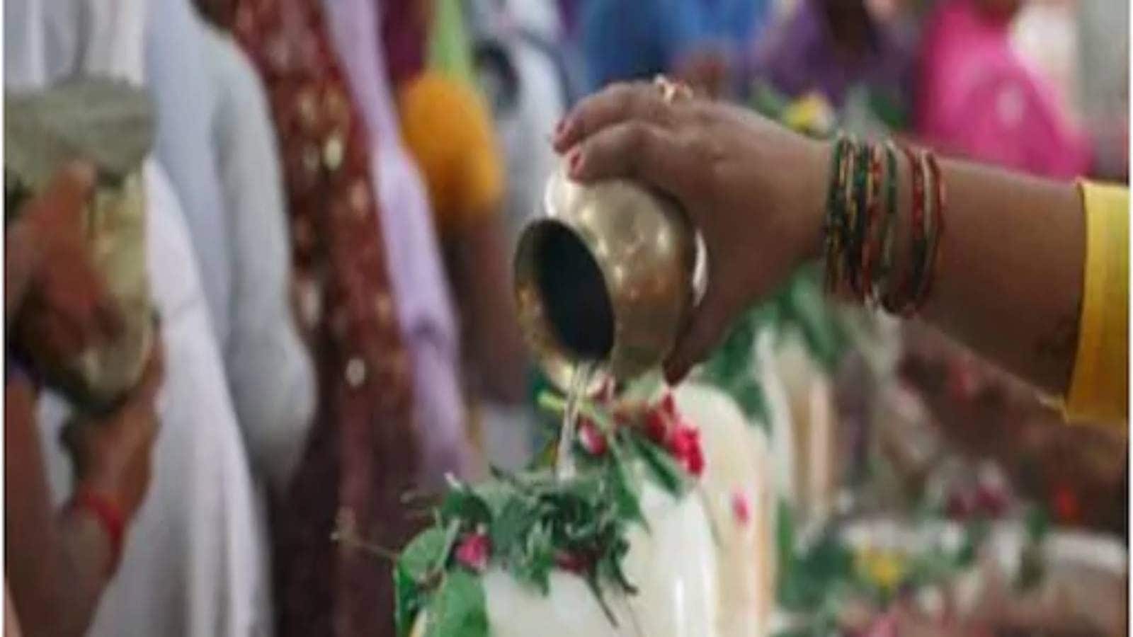 Why bel patra or bel leaves are offered to Lord Shiva arcশিবের আরাধনায় ...