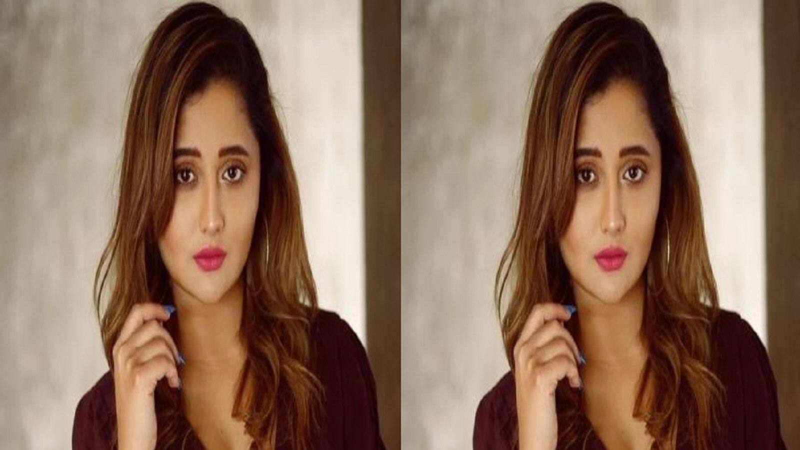 Rashmi Desai Viral Photos: রশ্মি দেশাই সোশ্যাল মিডিয়ায় অত্যন্ত ...