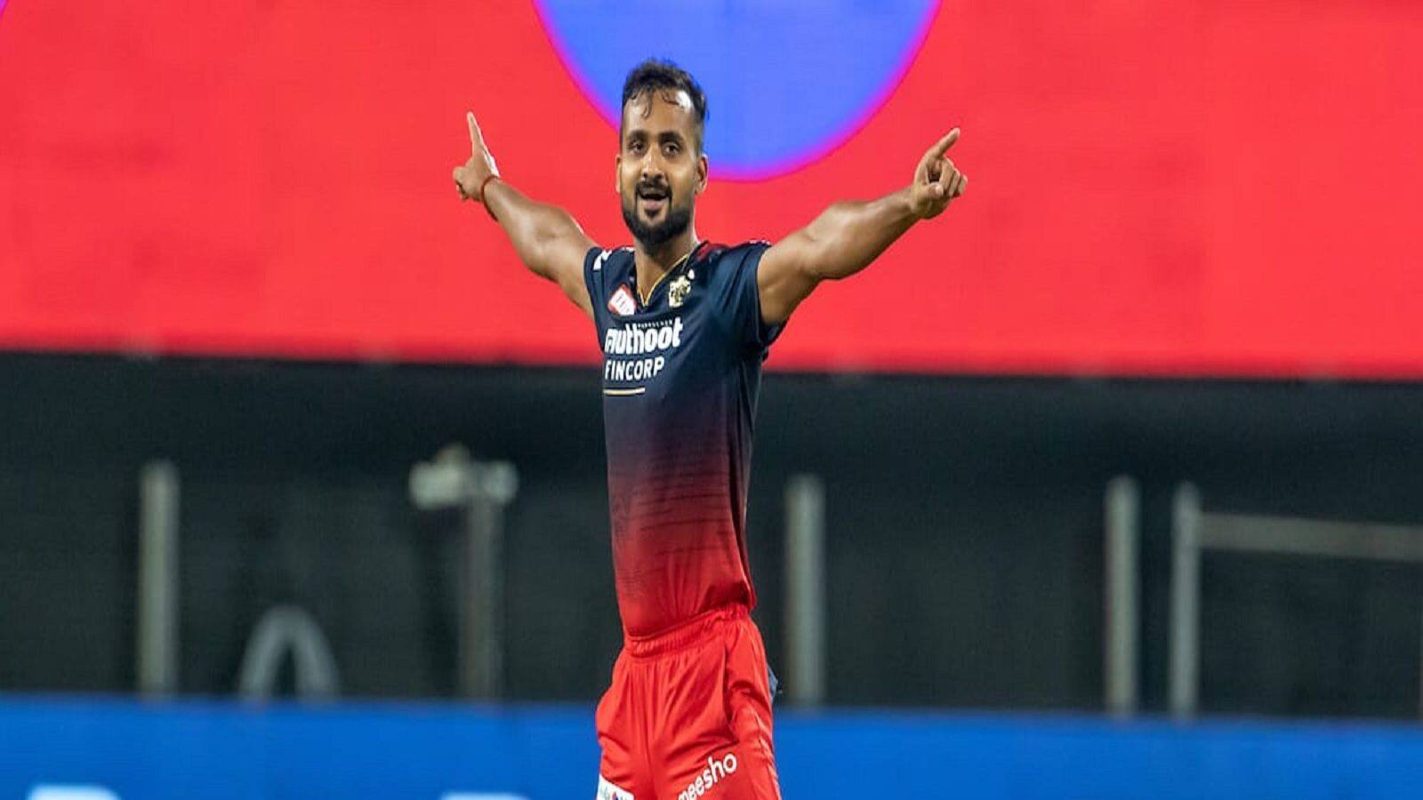 Akash Deep Singh from Bengal earning high praise from RCB captain Faf ...