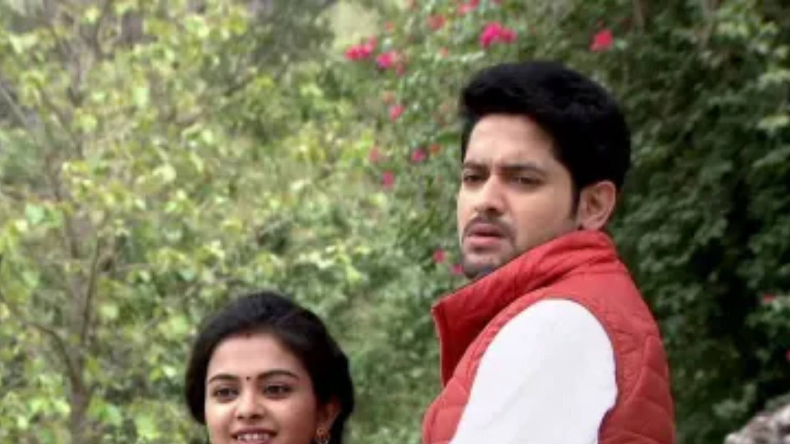 Vikram-Solanki: নতুন প্রেমের গল্পে বিক্রম-শোলাঙ্কি, গঙ্গাপাড়ে জুটির প্রথম ছবি – News18 Bangla