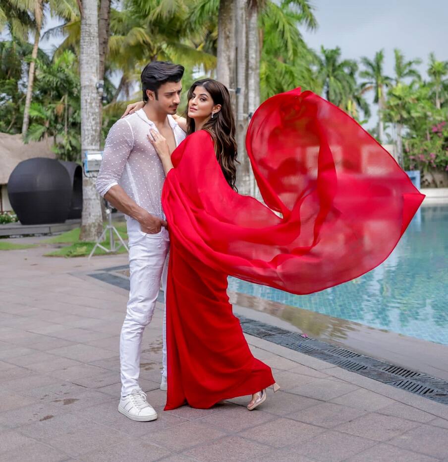 John Bhattacharya: মিঠাইয়ের ভিলেন ওমি এখন প্রেমিক! প্রেমের জাদু ...