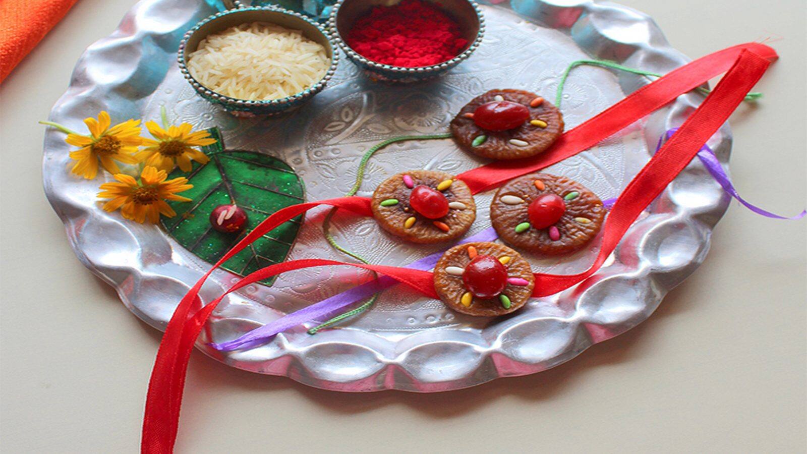 Raksha Bandhan 2022 Eco Friendly Edible rakhis Chocolate Rakhi Cookies ...