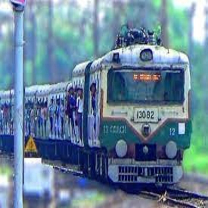 ১৩ সেপ্টেম্বর পর্যন্ত হাওড়া বর্ধমান মেন ও কর্ড লাইনে লোকাল ট্রেন ...