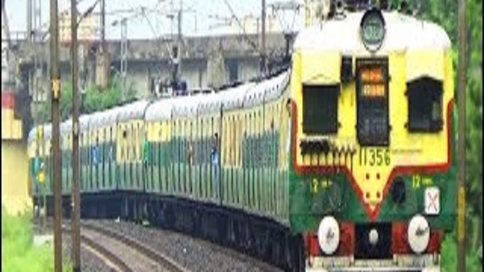 Eastern Railways, Howrah Bardhaman Local Train, West Bengal Local ...
