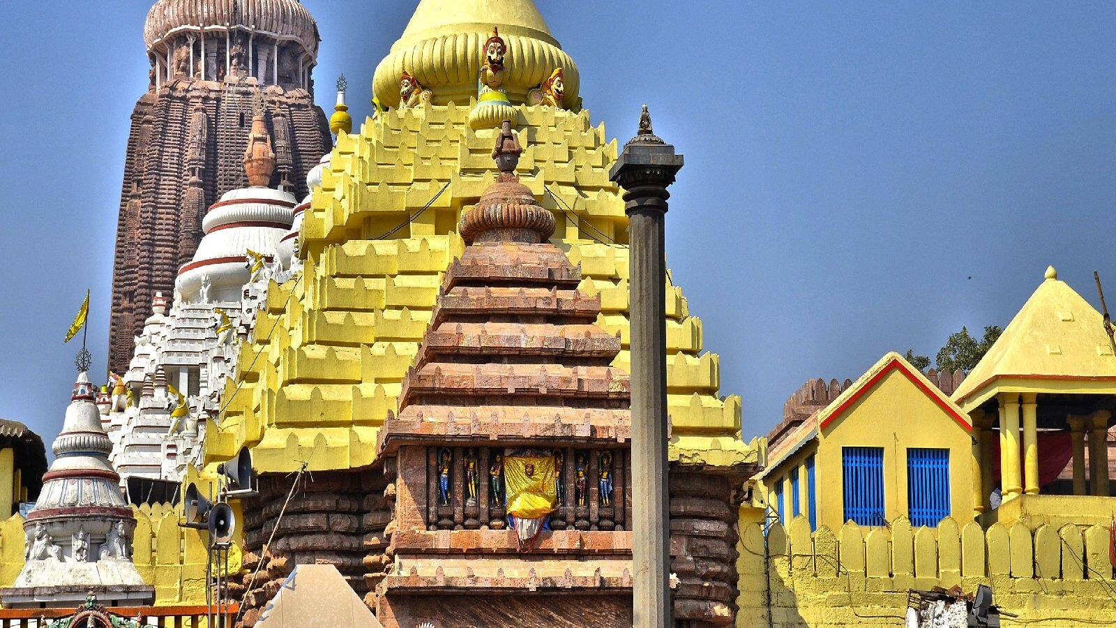 At least 3 Crack Spotted On Aruna Stambha Facing Puri Jagannath Temple অশুভ ইঙ্গিতে ত্রস্ত পুরী ...