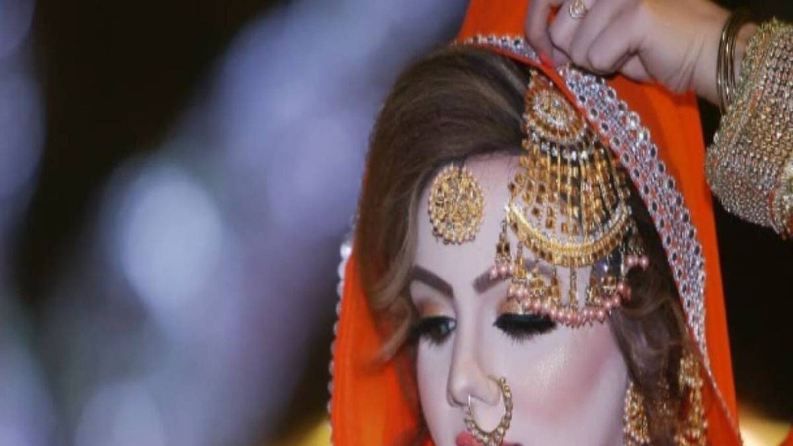 Viral || Heera Zeeshan: Pakistani woman becomes a bride on every Friday For 16 years see viral ...