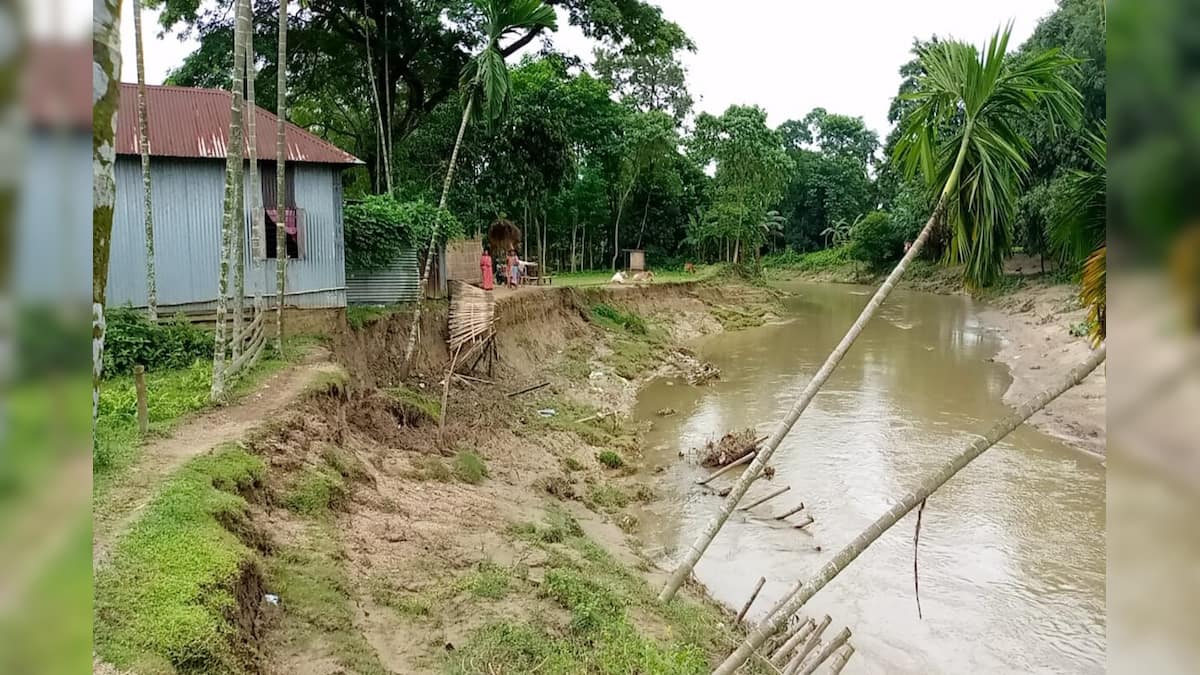Alipurduar News: নদী ভাঙনের ভয়ে রাতের ঘুম উড়েছে আলিনগর পূর্বপাড়ার ...