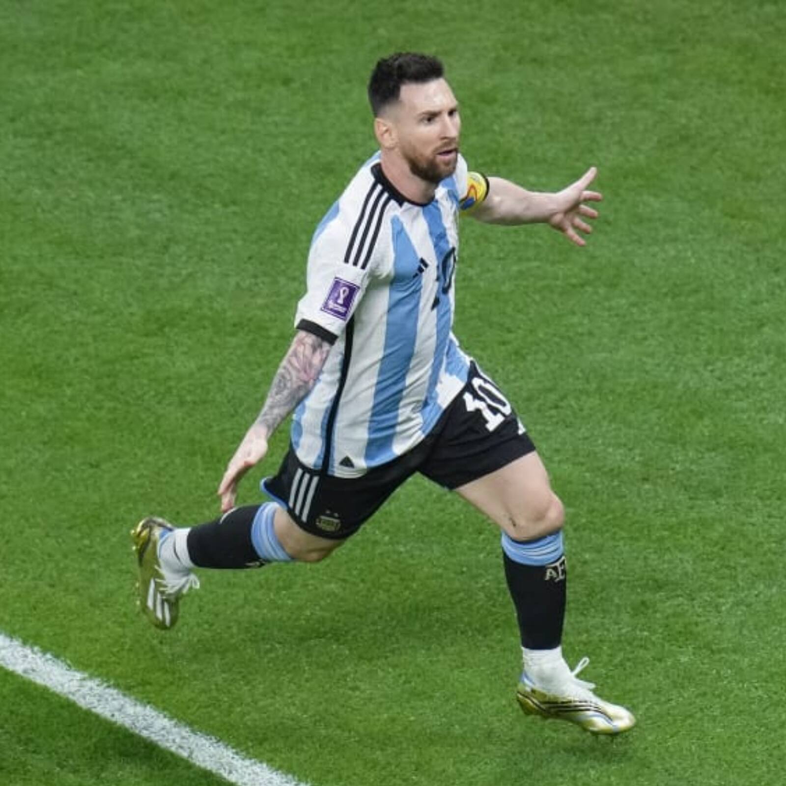 গোল করে শুধু দলকে জেতানোই নয়, একগুচ্ছ রেকর্ডও গড়লেন লিওনেল মেসি FIFA ...