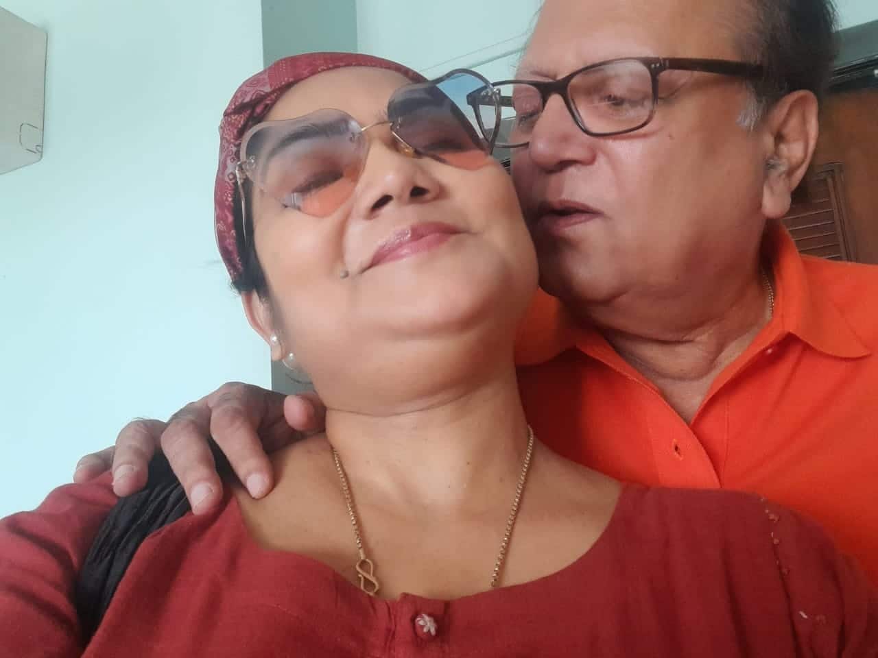 বয়স শুধুই সংখ্যা মাত্র, প্রেম মানেনা কোনও বাঁধা, দোলন-দীপঙ্করের বিয়ের বয়স ৩ – News18 বাংলা