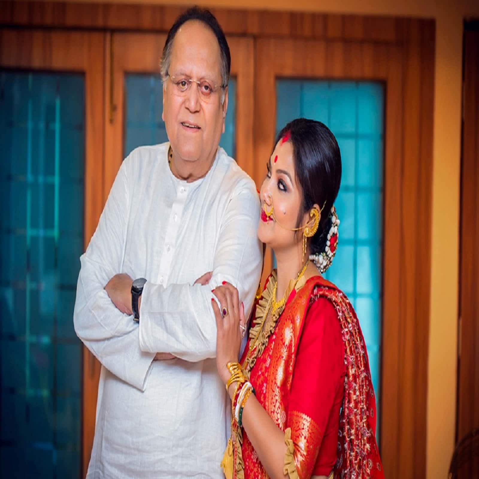 বয়স শুধুই সংখ্যা মাত্র, প্রেম মানেনা কোনও বাঁধা, দোলন-দীপঙ্করের বিয়ের ...