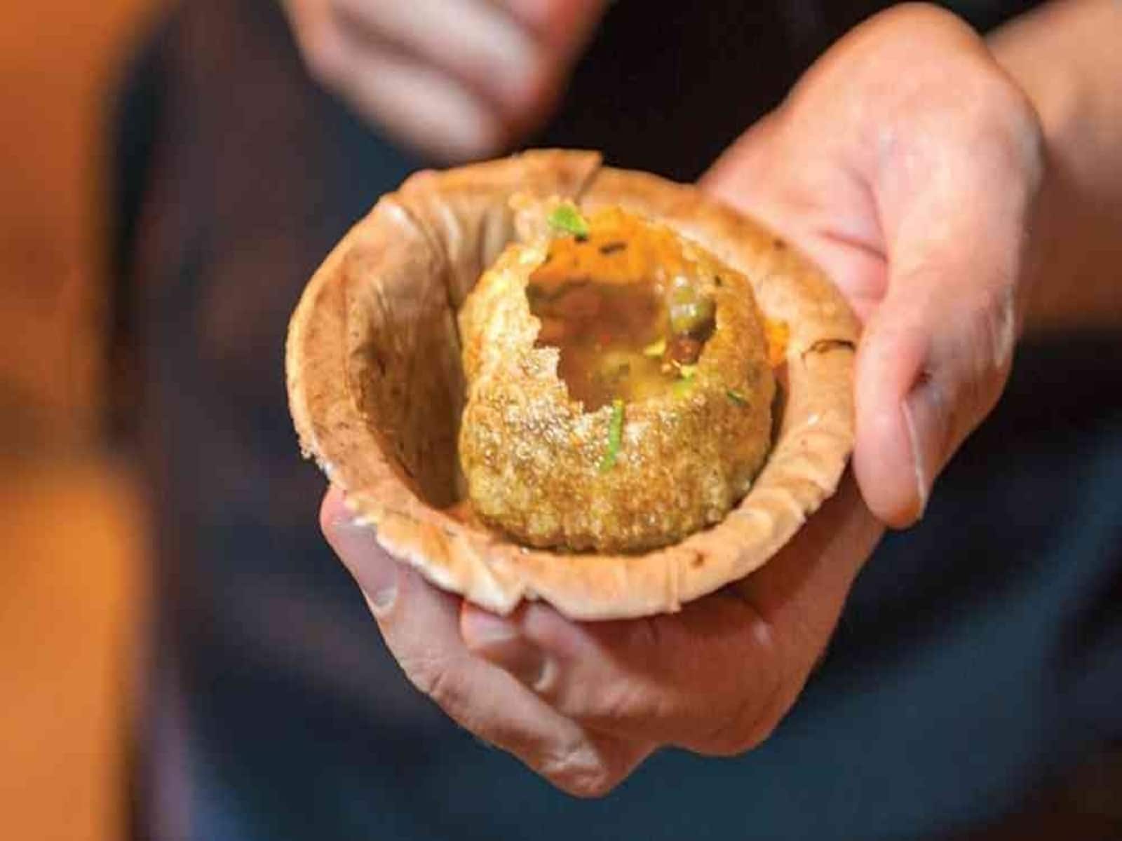 Fuchka: গপগপ করে তো ফুচকা খাচ্ছেন,বর্ষায় কতটা ঝুঁকি জানেন? জটিল রোগ ...