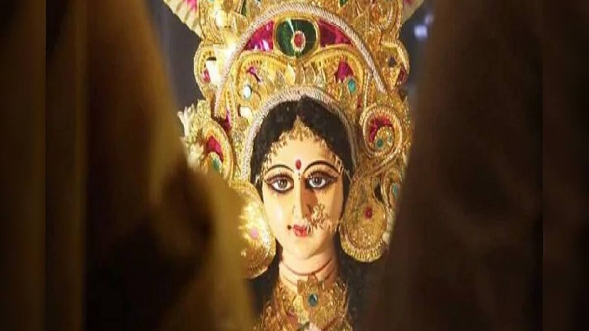 Maa Lakshmi Vastu Tips 2023: শুক্রবার একটি নারকেলই বদলে দেবে জীবন, খুশি ...