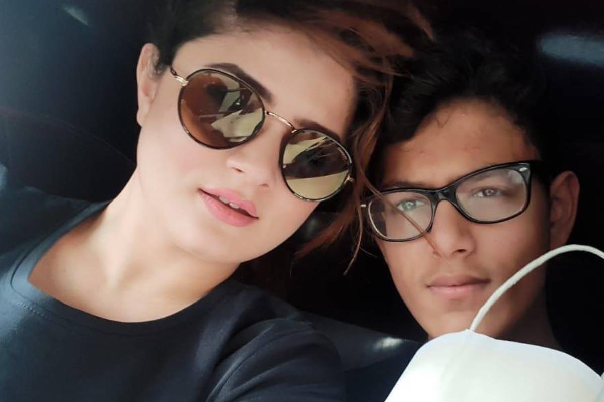 ছেলের জন্য থানায় দৌড়! এই প্রথম নয়, অতীতেও একাধিক বচসায় জড়ান ...