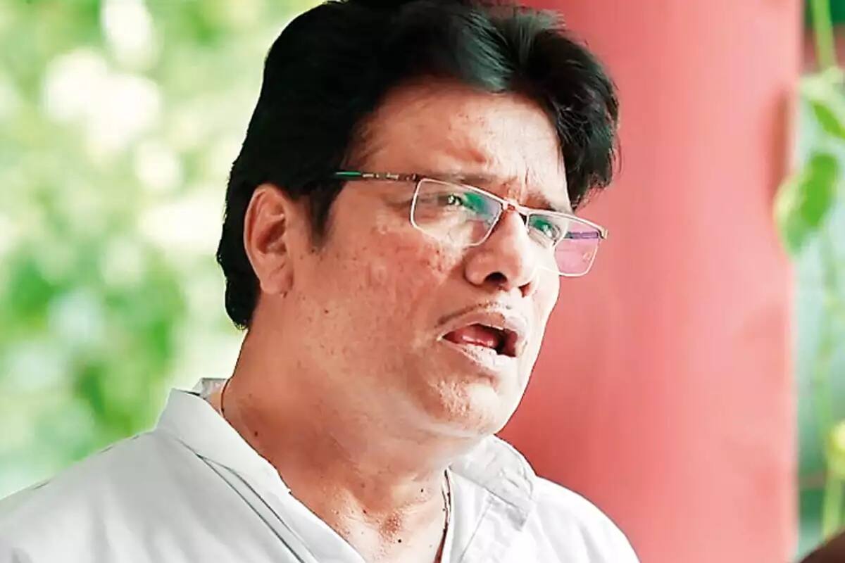 সকালে ট্যাক্সি চালিয়ে রোজগার, বিকেলে নাটকের মহড়া, রাজেশের জীবন যেন ...